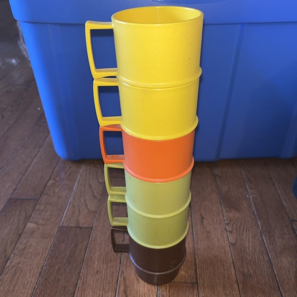 Tupperware | Dining | 97s Vintage Tupperware Coffee Mugs Cup Orange ...